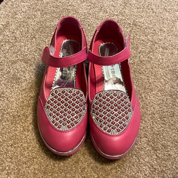 Shoes | Girls Pink Leather Like Bling Small Heel Shoes | Poshmark